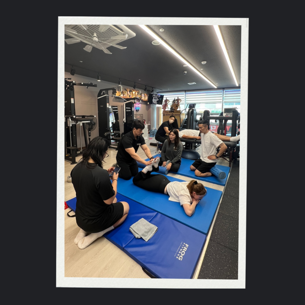 The team's group workout session in seoul - Anh Co Tran Travel Diaries